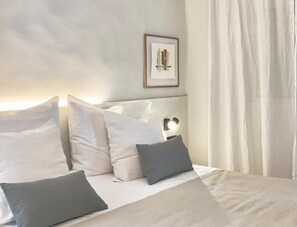 Quarto Duplo Deluxe | 1 quarto, Wi-fi grátis, roupa de cama fornecida 