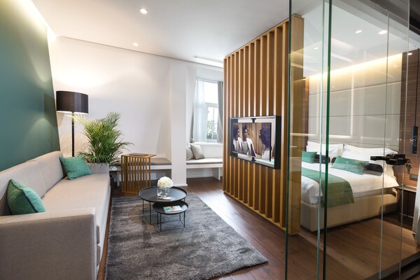 Dominic Smart & Luxury Suites Parliament - Belgrade