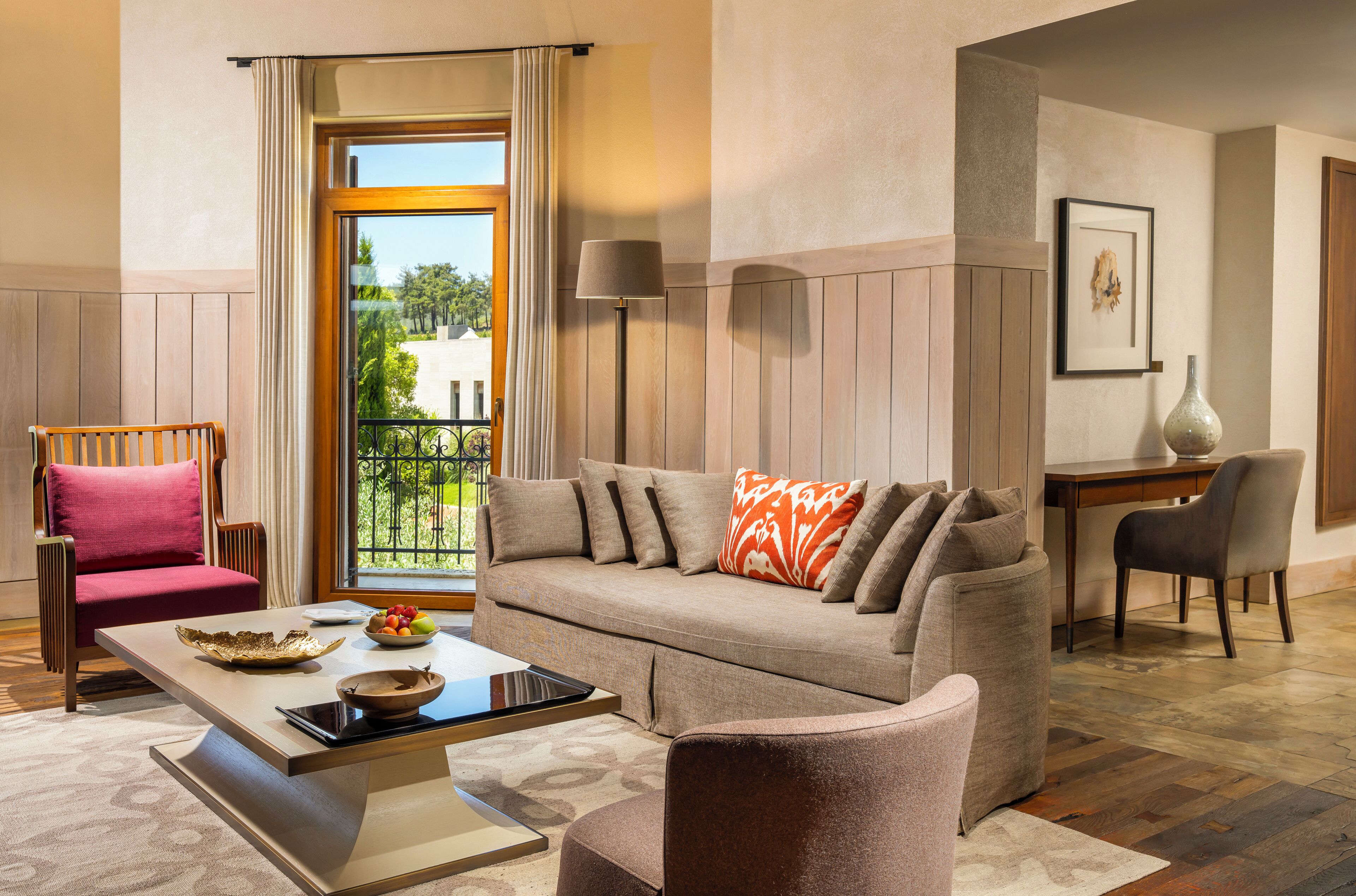 Tower Suite | Área de estar | TV LCD, filmes pagos