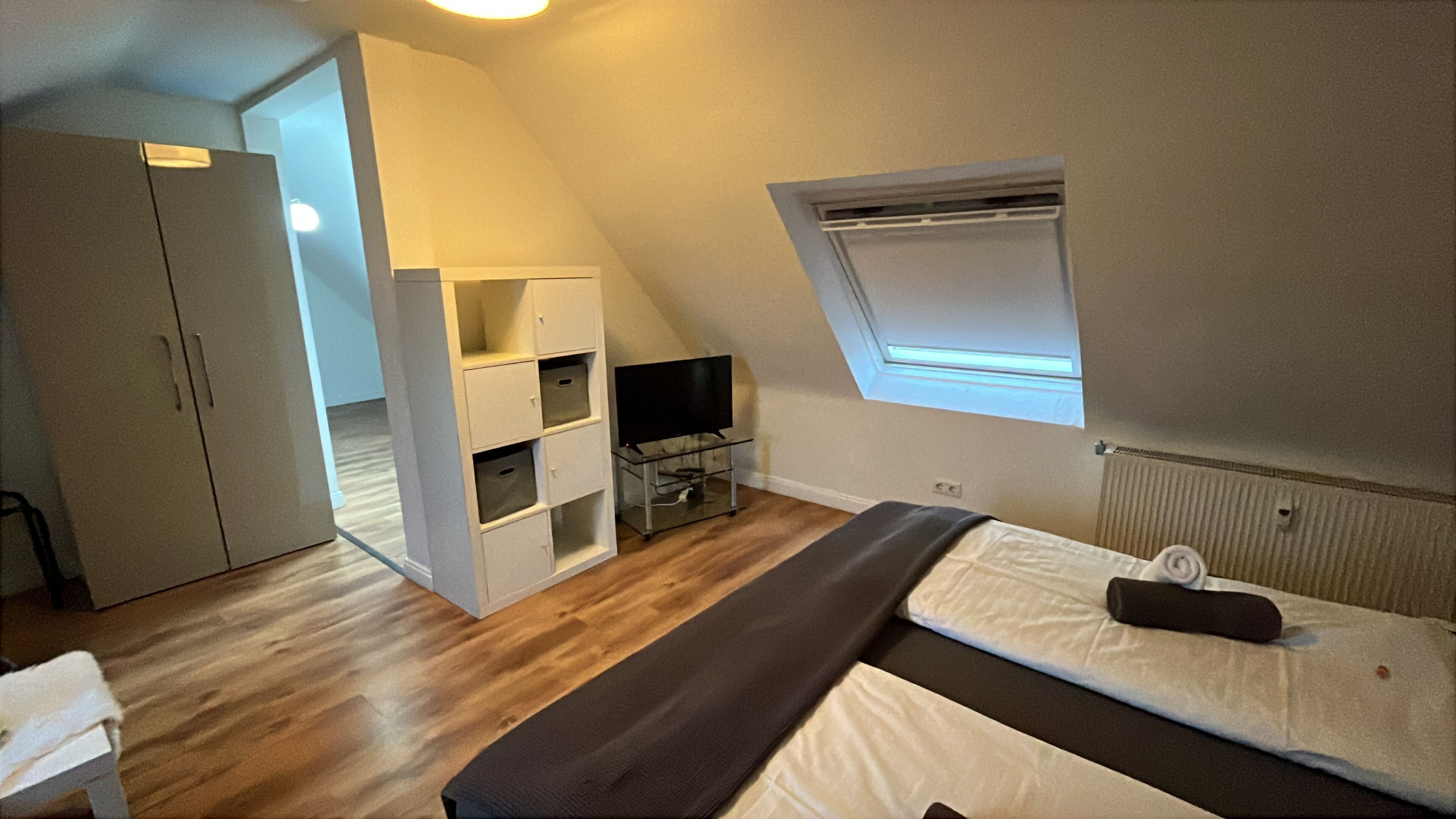 Quarto casal premium | Escrivaninha, quartos à prova de som, ferros/tábuas de passar roupa