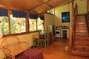 Cabana standard, várias camas | Wi-Fi de cortesia, roupa de cama