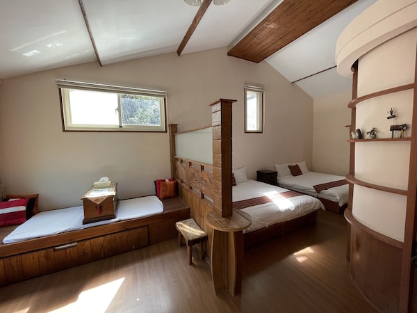 Fuyam Tourist Home - 타오위엔