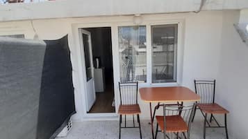 Quarto Triplo | Terraço/pátio interior