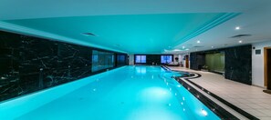 Piscina interior 