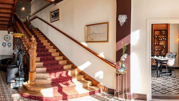 Entrada (vista interior)