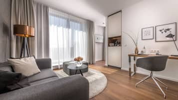 Suite Júnior, 1 quarto, não fumadores | 1 quarto, roupa de alta qualidade, cofre com capacidade para portátil