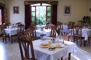 Café da manhã, almoço e jantar