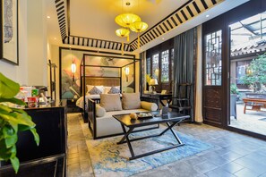 Quarto Duplo Gallery | Minibar, cofre no quarto, secretária, cortinas/cortinados opacos 