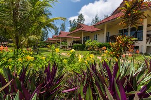 Beachfront Bungalow | Vista do quarto