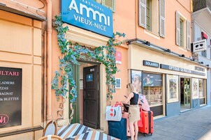 Fachada da propriedade