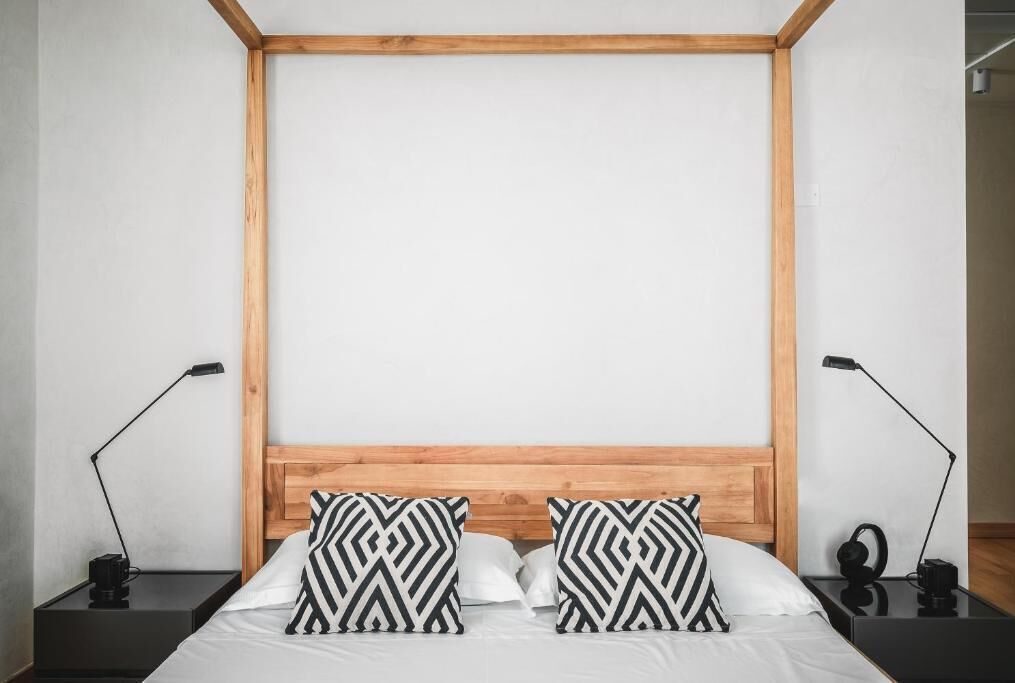 Quarto Deluxe, 1 cama queen-size, varanda, vista para o lago | Cofre no quarto, com decoração personalizada 