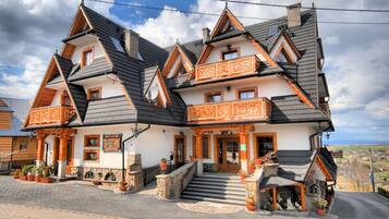 Fachada da propriedade