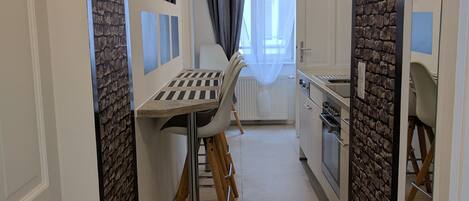 Ferro/tábua de engomar, Wi-fi grátis, roupa de cama fornecida