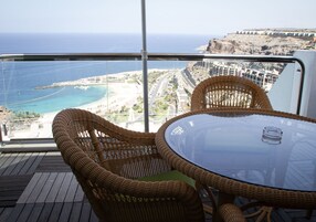 Apartamento, 1 quarto, terraço, vista para o mar | Terraço/pátio interior