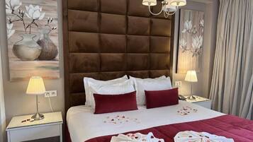 Suite (De Luxe) | 1 quarto, cofre no quarto, cortinas/cortinados opacos, Wi-fi