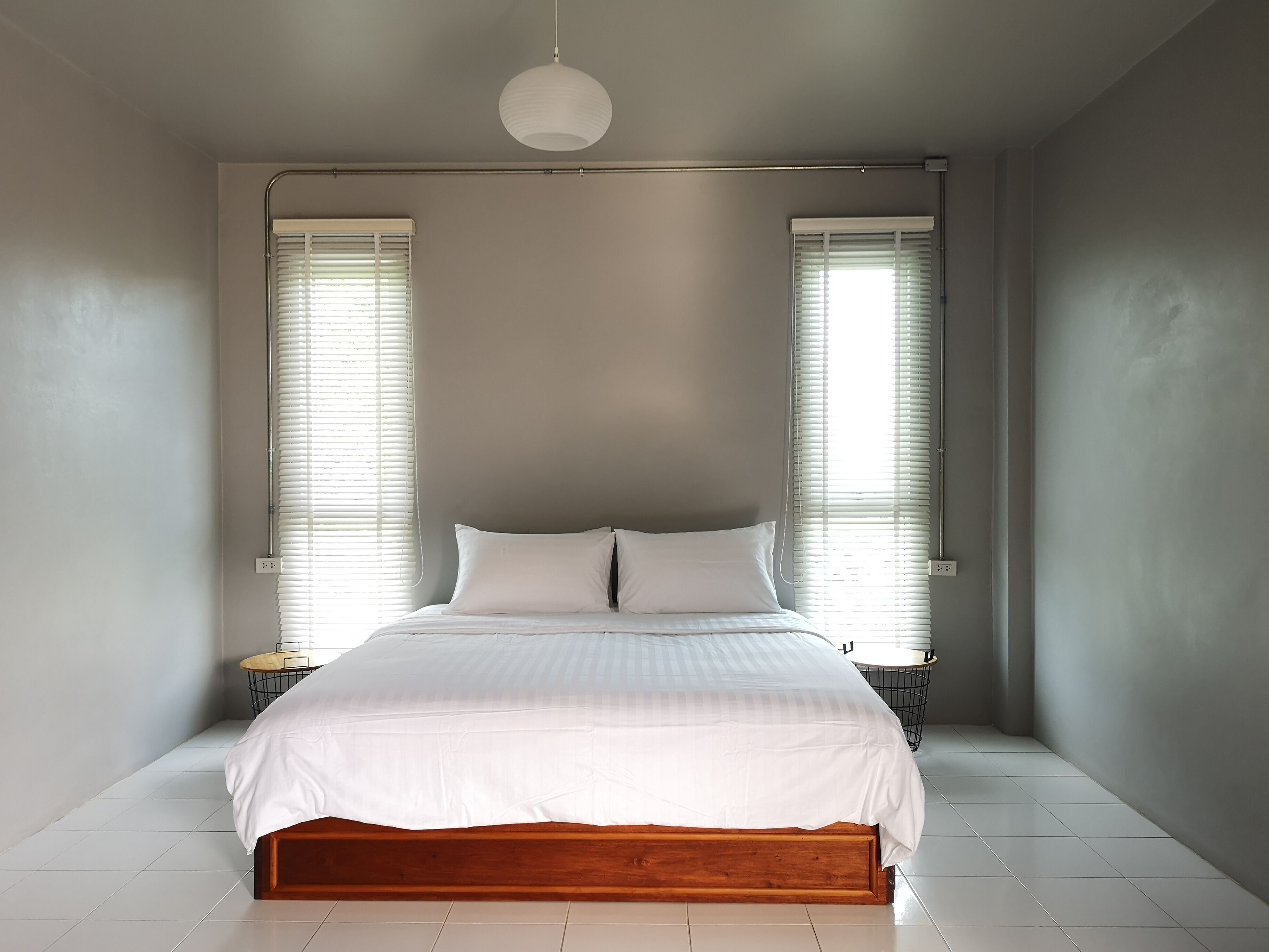 Quarto superior, 1 cama King | Escrivaninha, ferros/tábuas de passar roupa, Wi-Fi de cortesia