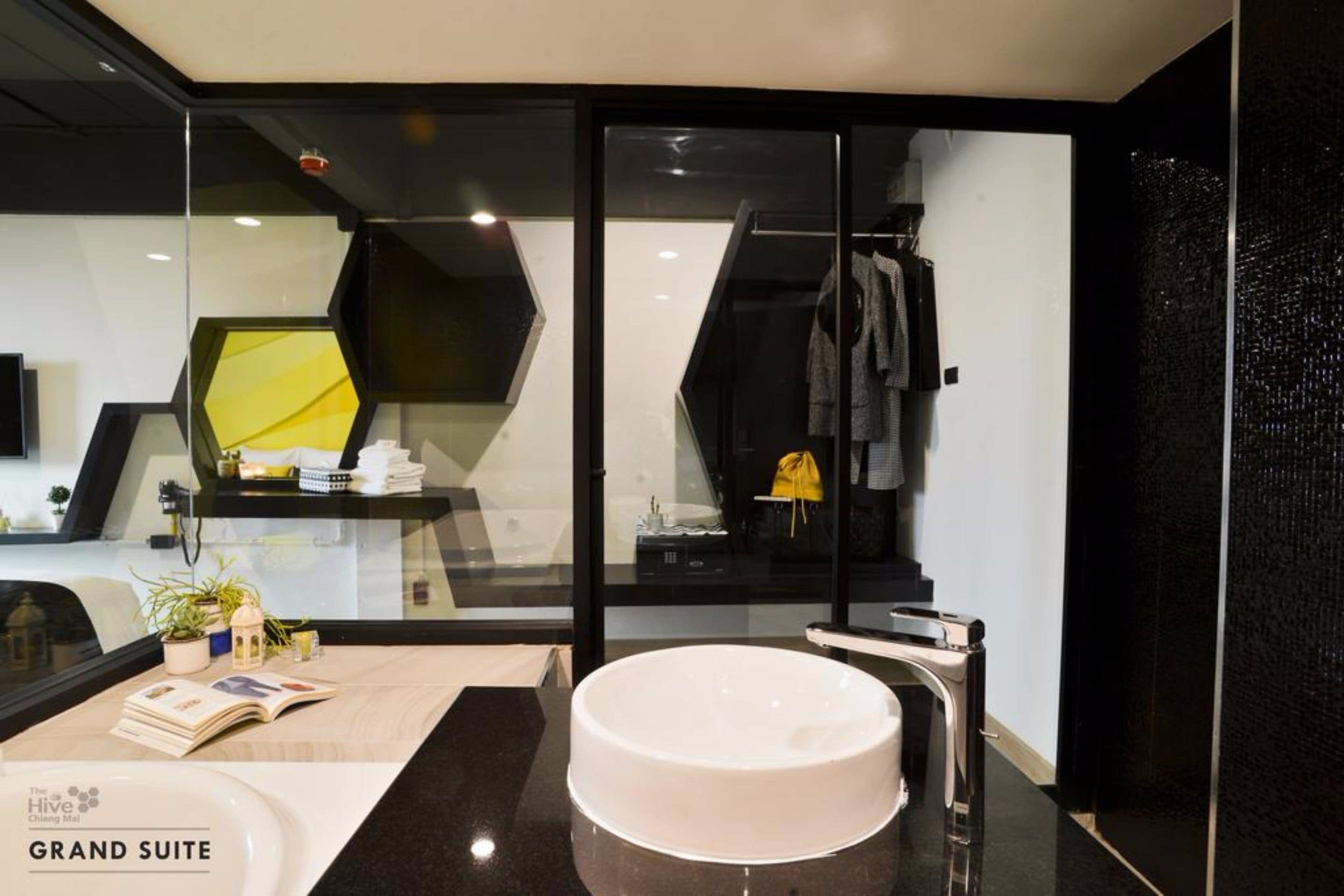 Grand Suite  | Cofre no quarto, com decoração personalizada 