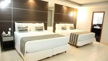 Suite Presidencial | Minibar, cofre com capacidade para portátil
