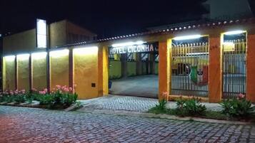 Fachada da propriedade