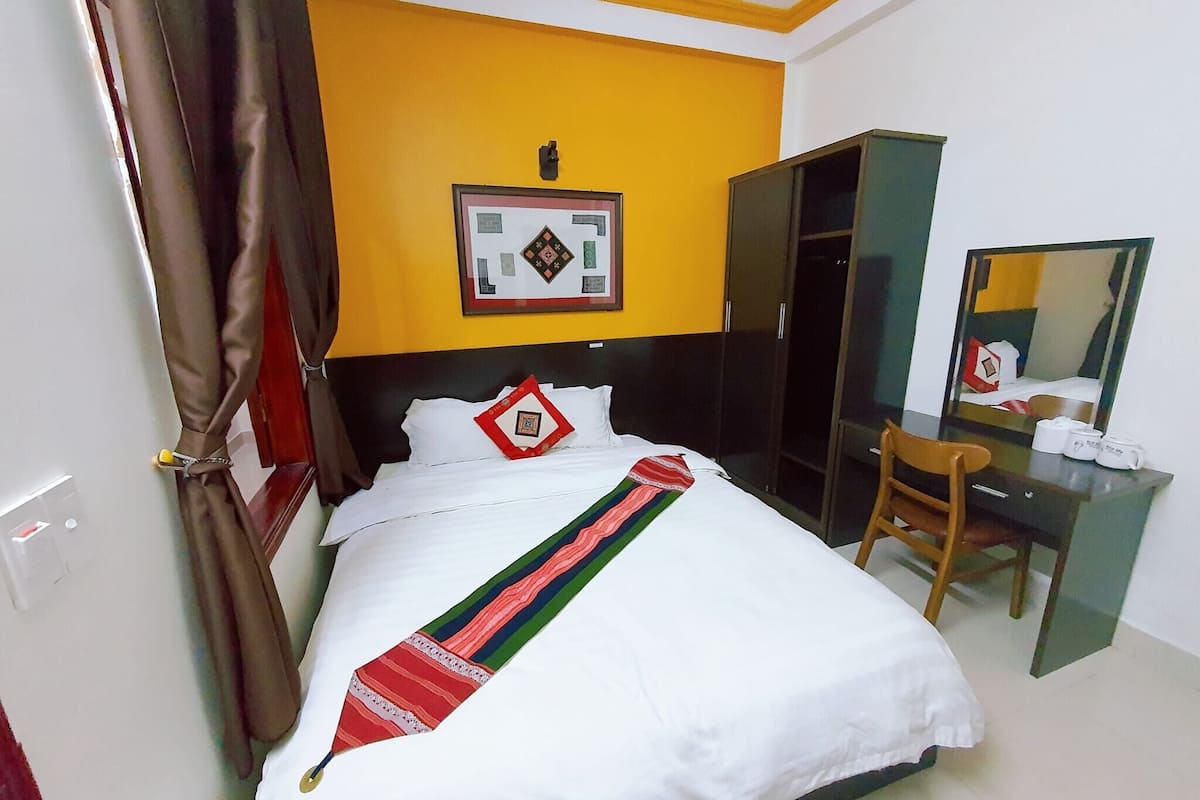 Quarto casal luxo | Frigobar, escrivaninha, quartos à prova de som, Wi-Fi de cortesia
