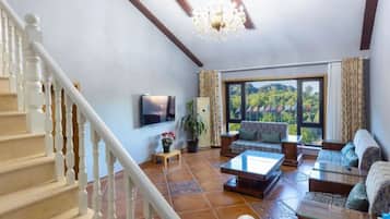 Casa, vista para a montanha | Recepção