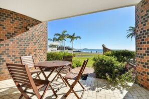 Apartamento, 2 quartos | Terraço/pátio