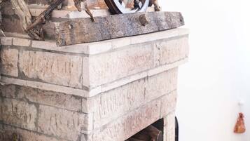 Quarto Duplo Standard, não fumadores, vista parcial para o mar | Roupa de alta qualidade, minibar, cortinas/cortinados opacos