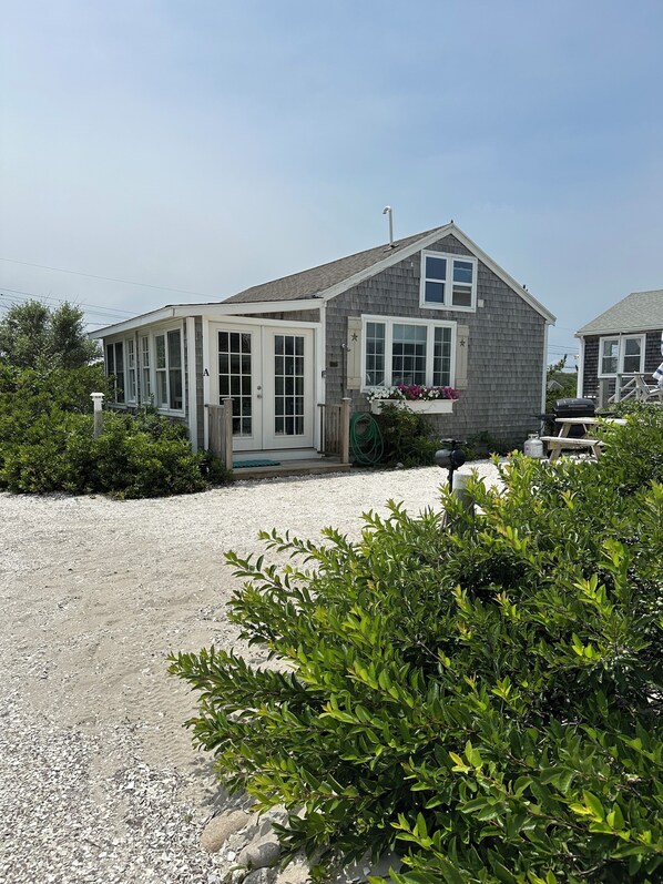 SEPTEMBER SPECIAL! Classic Cape Cod Beach Cottage on Private East ...