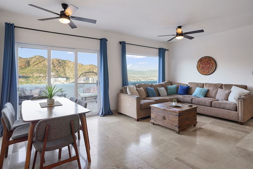 Impresionantes Vistas De Esta Impresionante Condominio Pedregal! - Cabo San Lucas