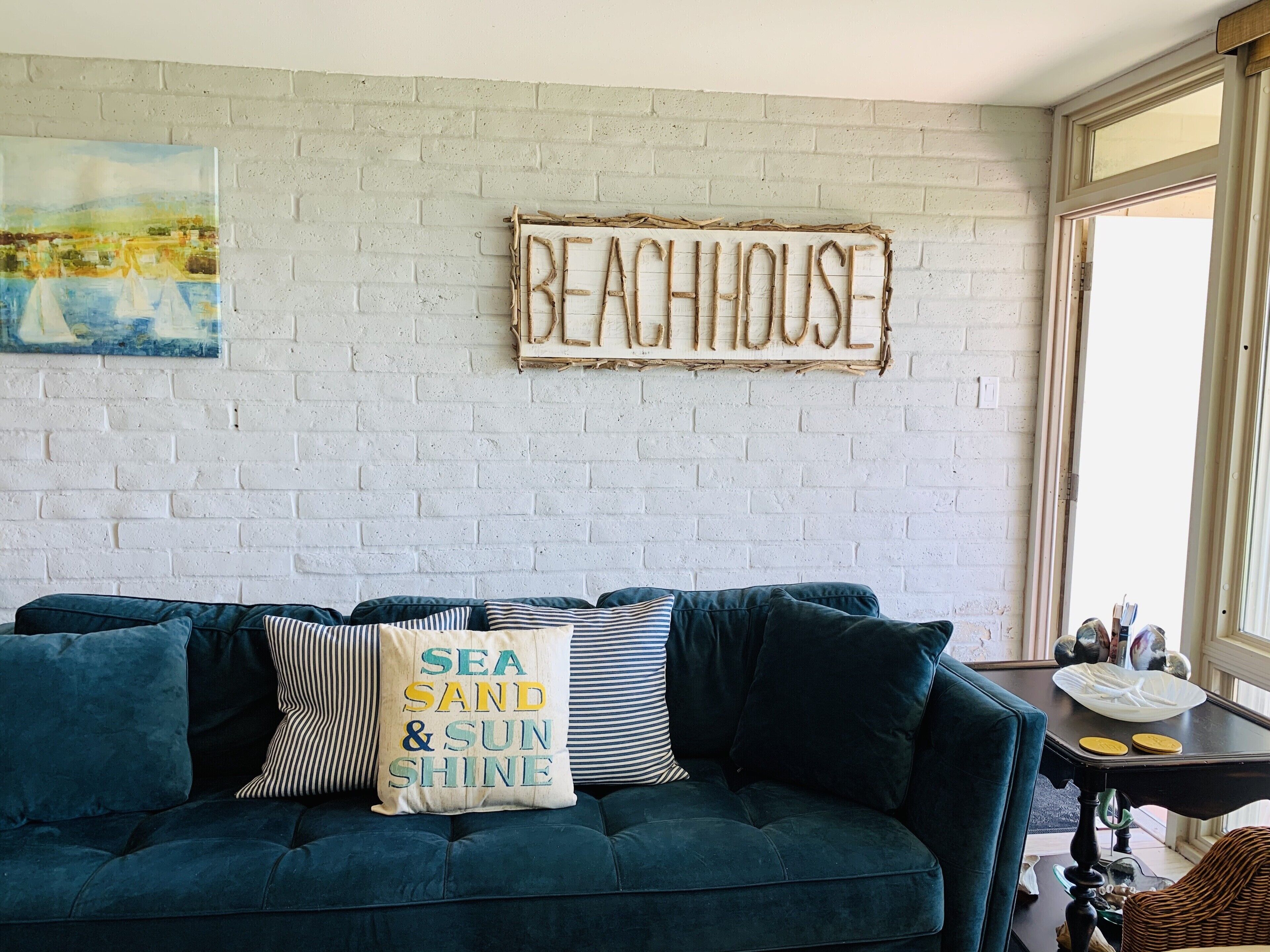 Beautiful Casa Linda! Updated Ground Floor 2/2 Steps From The Beach. - Port Aransas, TX