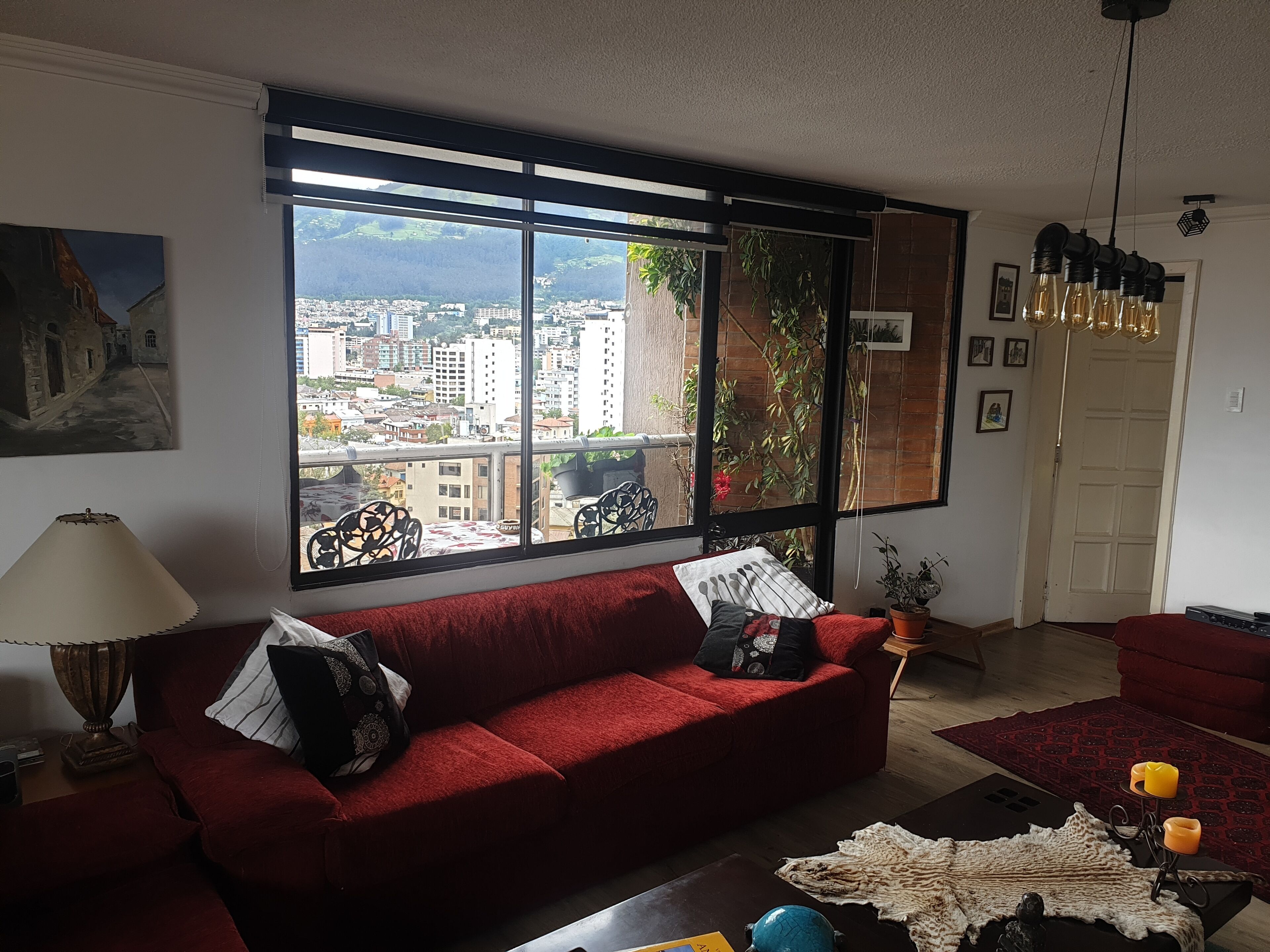 Beautifull 2 Bdr French Suite Almagro W/balcony & Stunish View  On Quito - Quito