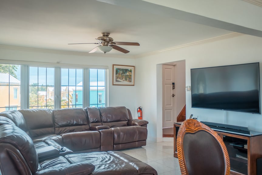 Negril Ocean Front, Strand, Pool Free Wifi, A / C, Außenküche, Whirlpool. - Jamaika