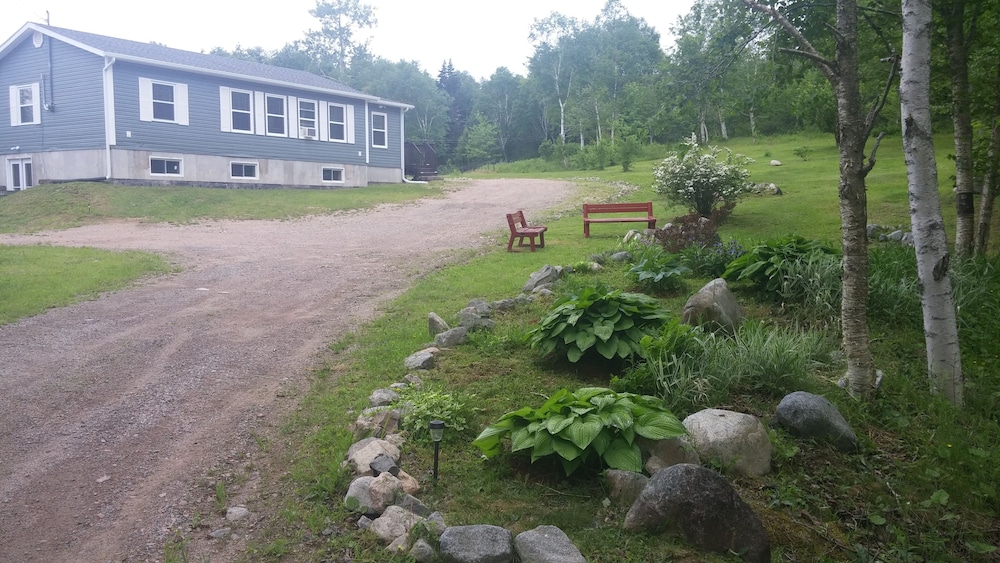 Private Cottage For Rent On Kelly's Mountain With Wifi - Nova Scotia
