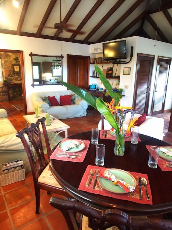 Cactus Flower Cottage - A Charming Quiet Retreat With Ocean View - Caribbean
