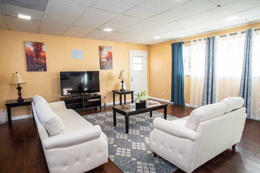 Cerca De Anaheim Disney & Walk To Convention Center, Casa Unifamiliar 3br - Anaheim