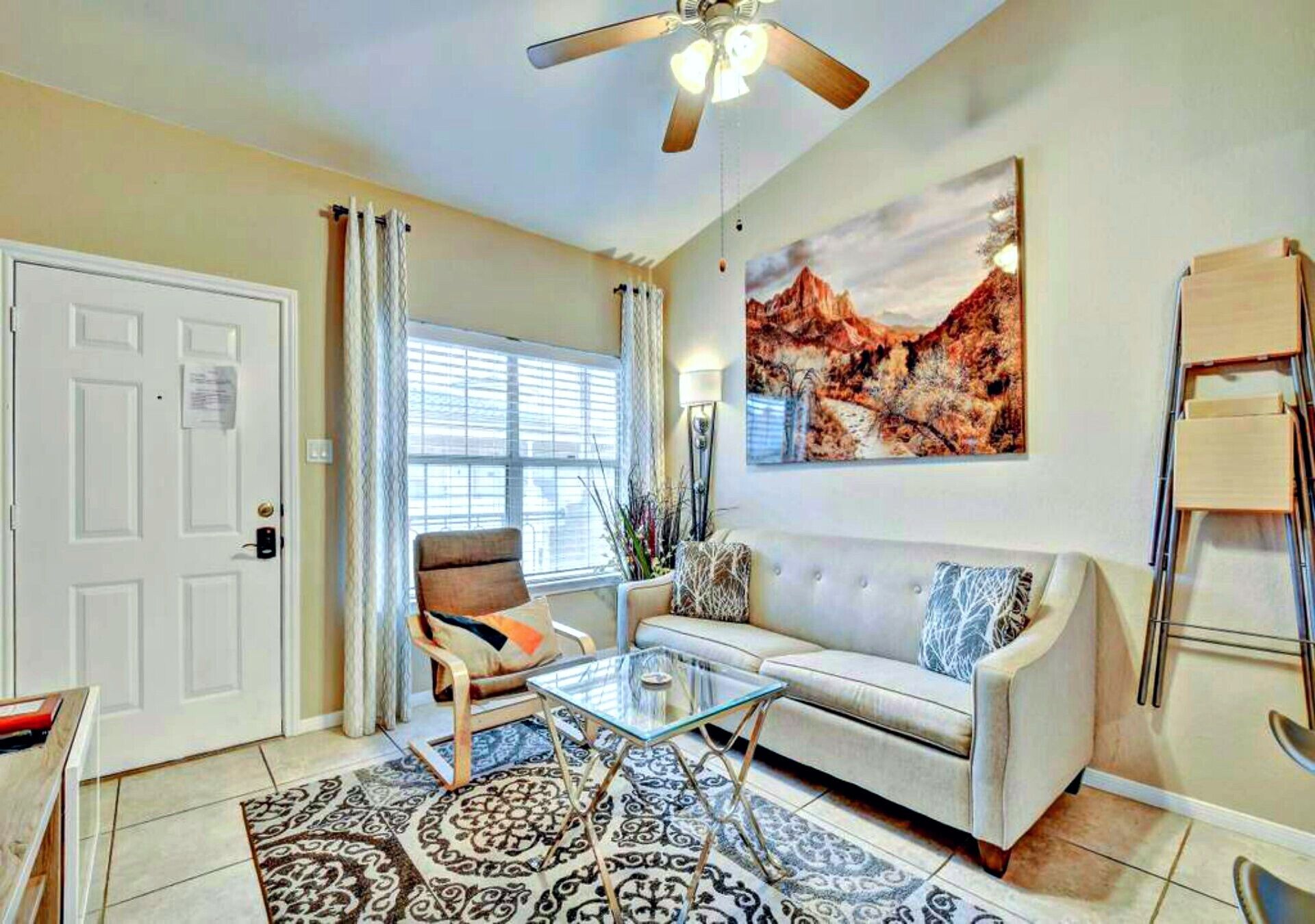 Splendid, Tastful, And Fully Furnished Condo On Lake Travis Island Villa!!! - Lago Vista, TX