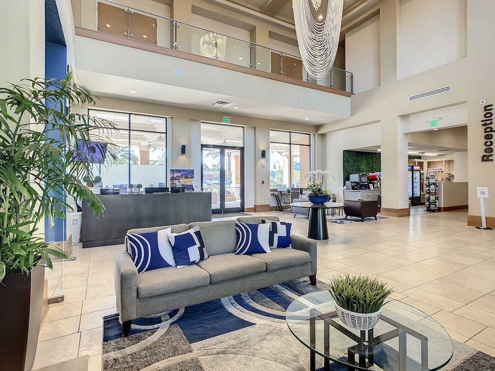 Resort Townhome En Disney's Maingate East Y Behind Old Town Con Piscina Y Toboganes - Celebration, FL