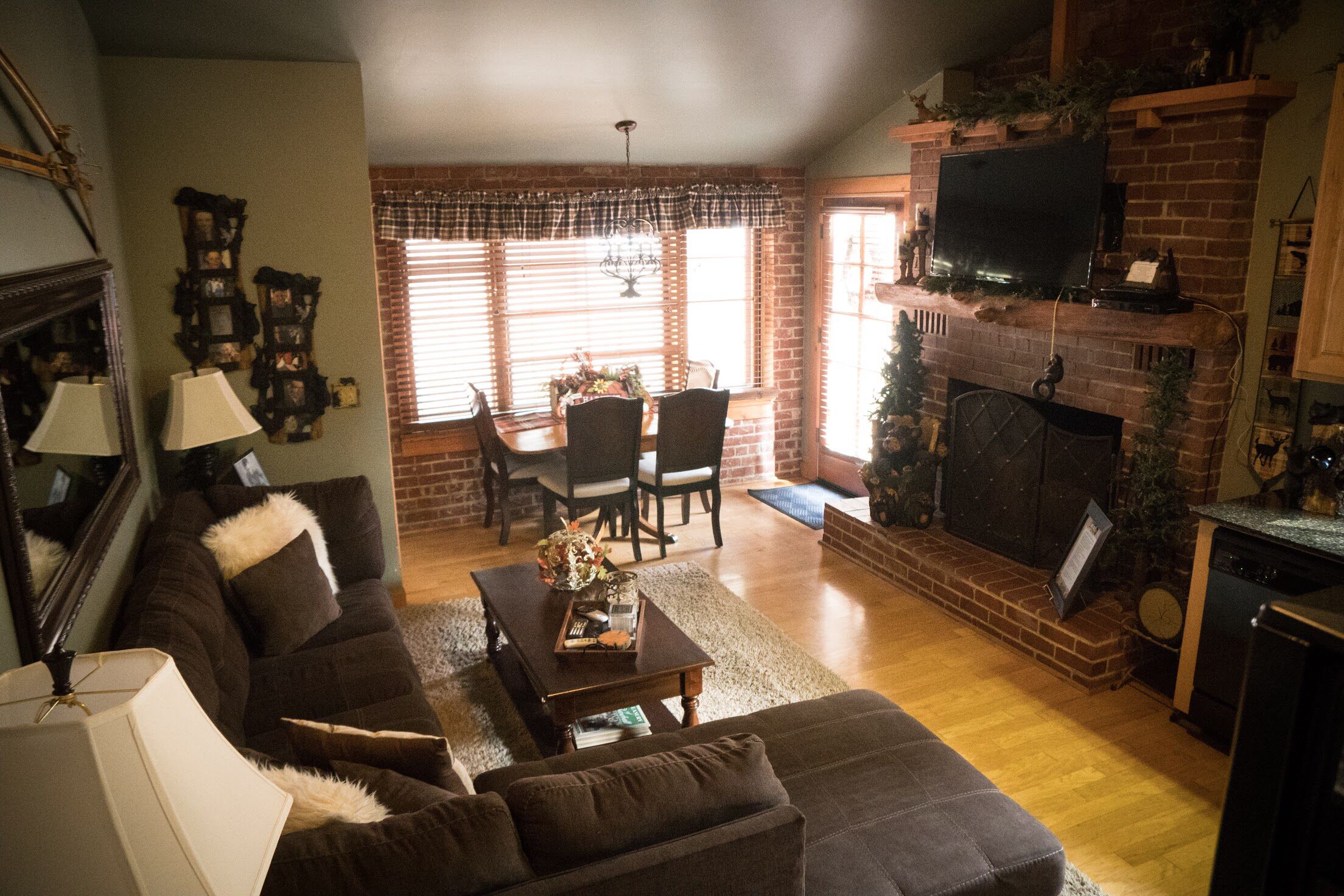 Top Rated Bass Lake - Yosemite Getaway One Block From Lake. - Bass Lake, CA