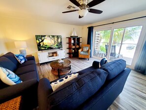 Panoramic water views!!! All inclusive! Kayaks, SUP's, Bikes and so ...