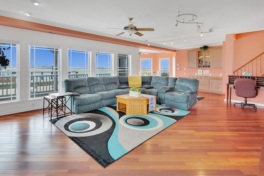 The Corner Beach House! On The Beach! Lighthouse! Best Ocean & Inlet Views!! - Atlantic City, NJ