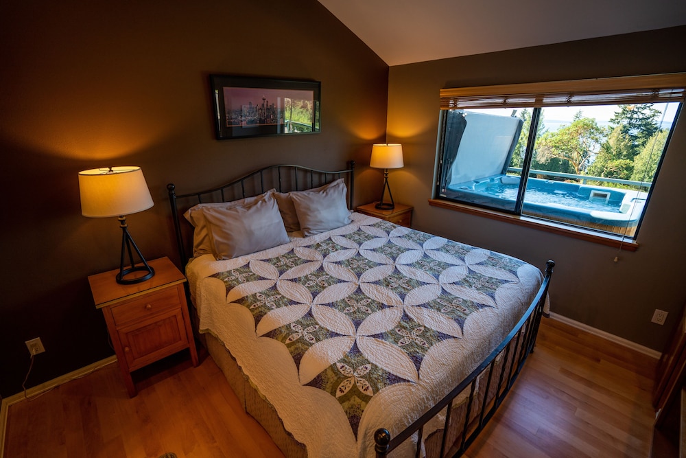 Private Cottage And Hot Tub, Spectacular Sunset & Mtn Views - 투퀼라