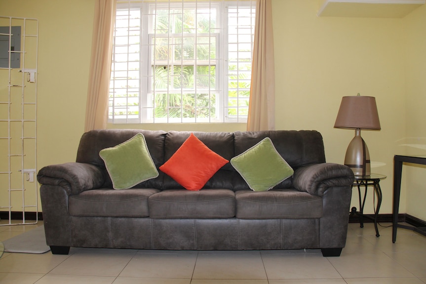 Thomasville- A 2 Dormitorios Adecuado Para Pareja O Una Familia De 4. Wi-fi Gratis - Bridgetown