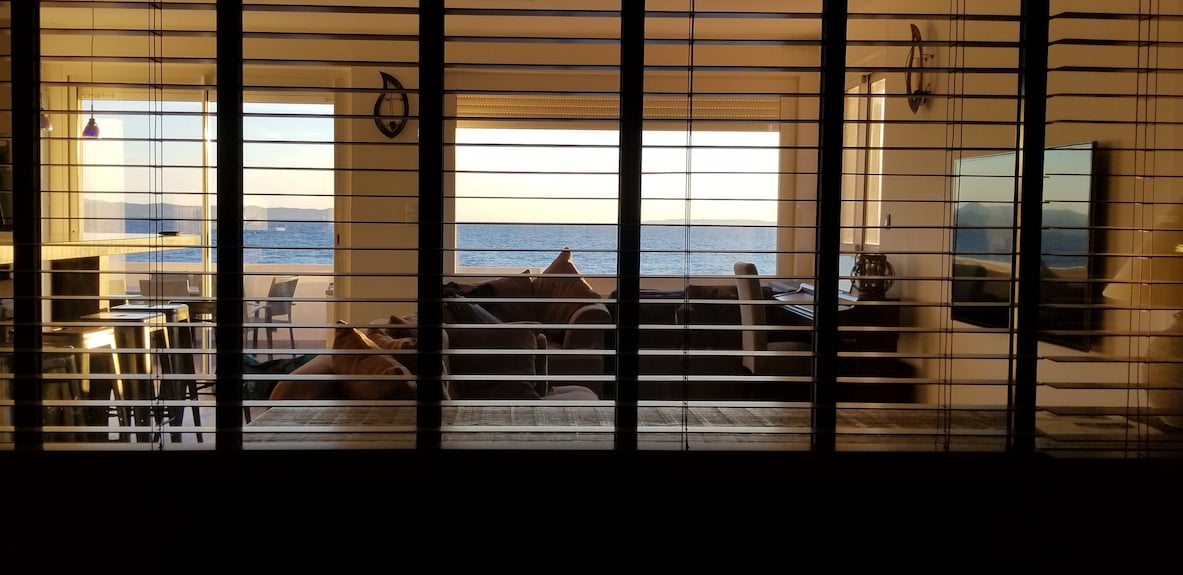 Waterfront Duplex 150m2 12/14 Pax, Magnificent Sea View. - Var