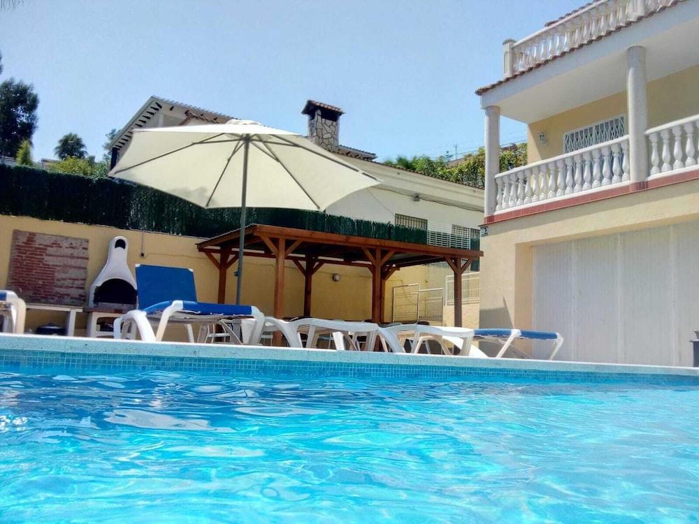 Villa Florida Con Wifi Gratis, Piscina Privada - Lloret de Mar