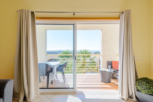 Fabuleux Appartement Vue Mer, Orienté Sud, Piscine, 20 Min A Pied De La Plage - Albufeira