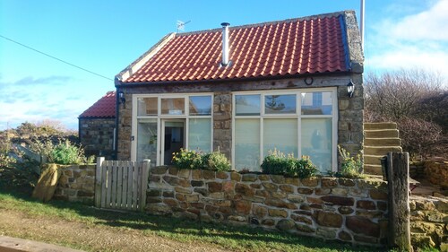 Visit Whitby: Best of Whitby Tourism | Expedia Travel Guide