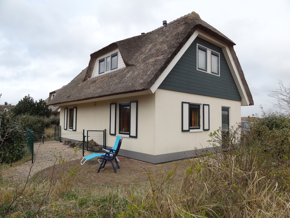 Villa Asurrie, Vue Imprenable Sur Les Dunes, Très Beau Jardin, Endrein. Incl. - Texel