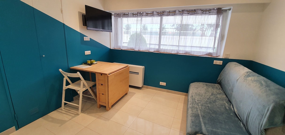 Studio Marina Baie Des Anges - Plages, Clim, Wifi - Plage de la Batterie