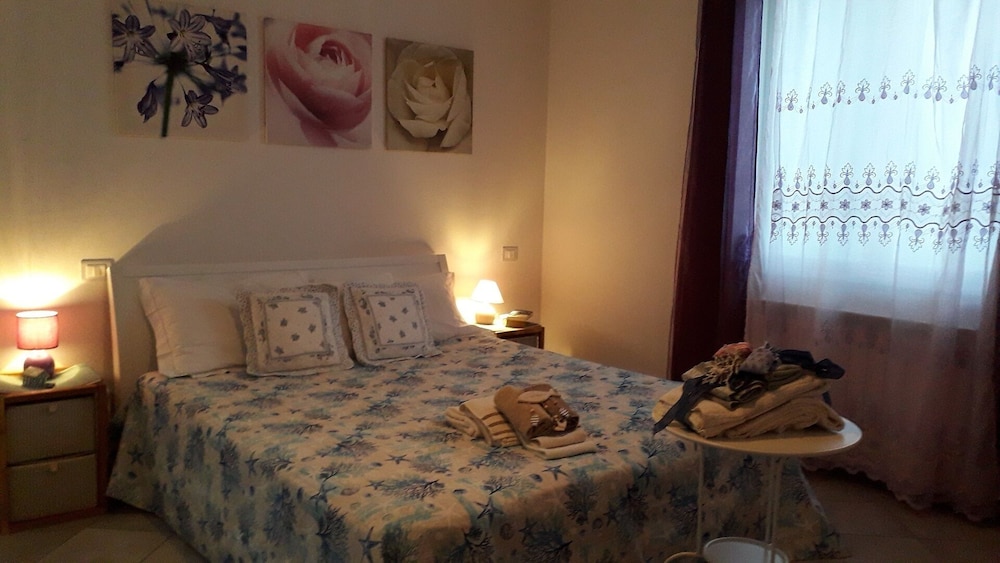 The Uliveto Holidays House, Garden And Terrace, Sea And Beach, 5 Terre Trekking - Deiva Marina