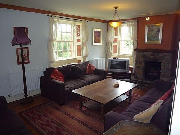 Traditional Family Friendly Farmhouse Cottage - Sleeps 8 - Muncaster Castle